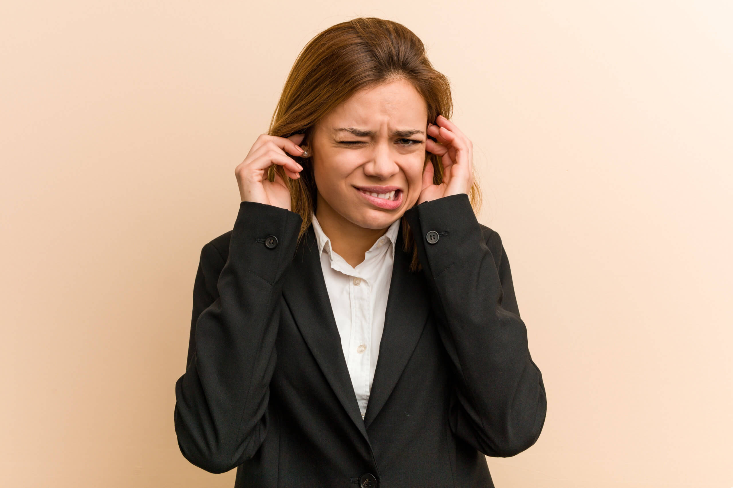 3 Reasons Your Hold Line Sounds Bad - On-Hold Marketing